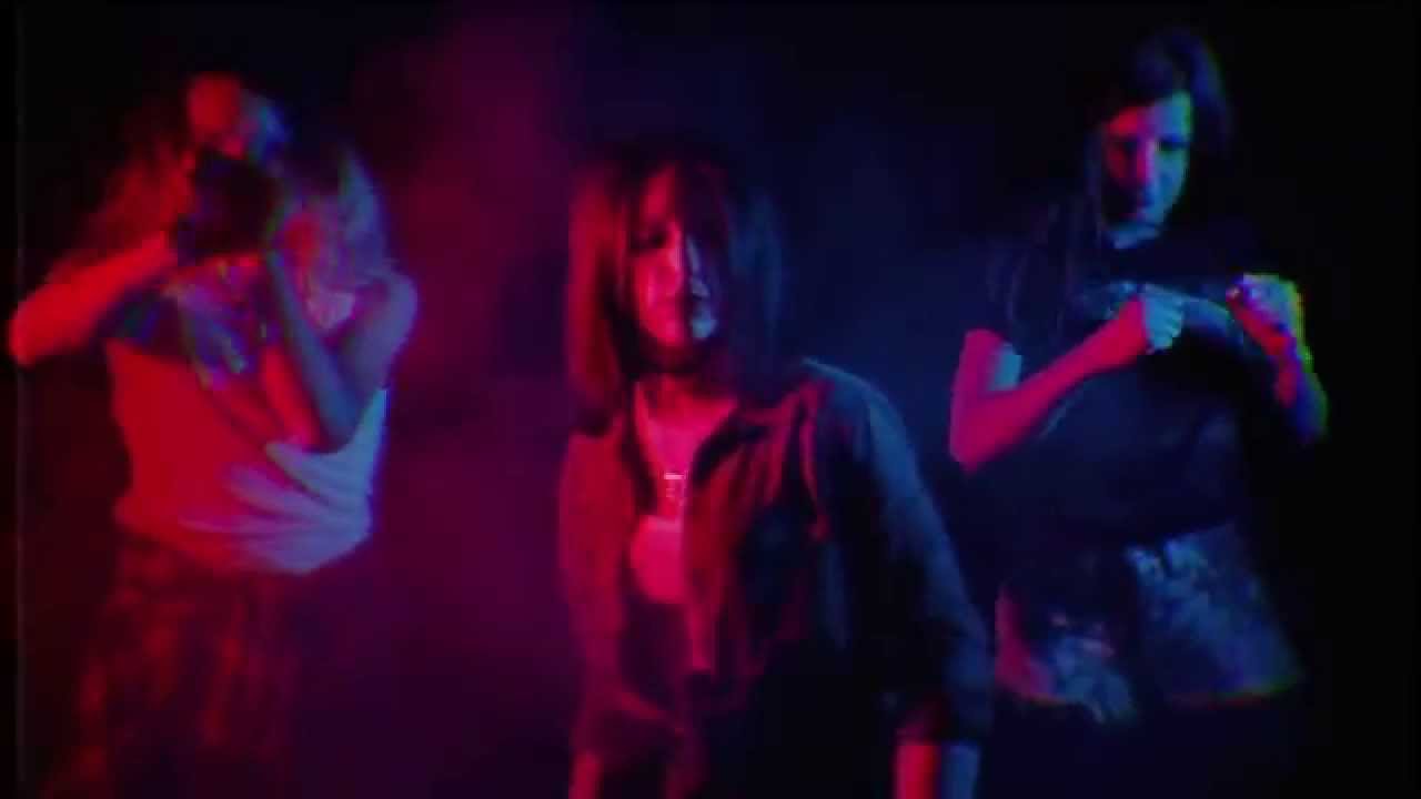 Minuit Machine - Battles (Music video) • Electrozombies